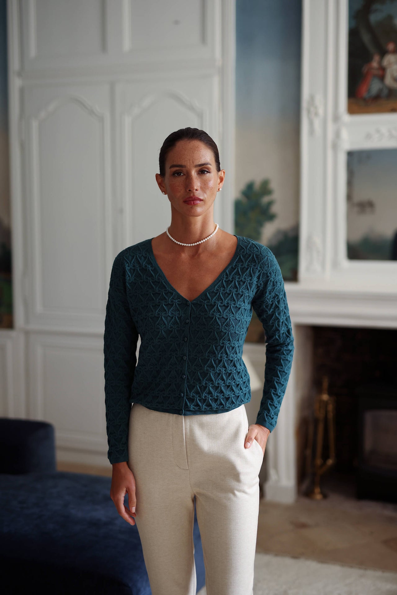 Long-Sleeve V-Neck Ninon Sweater – Gaâla